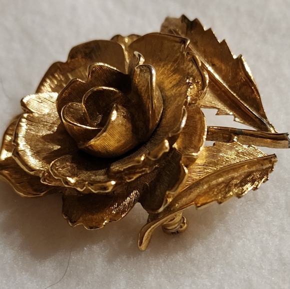 Monet | Jewelry | Vintage Monet Goldtone Rose Brooch | Poshmark